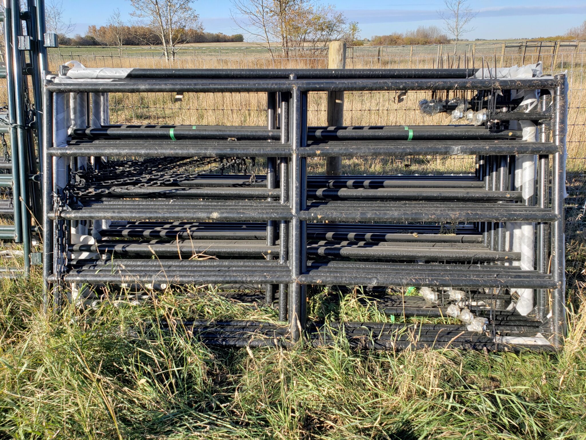 8′ Pipe Gate – Rivers Edge Ranch