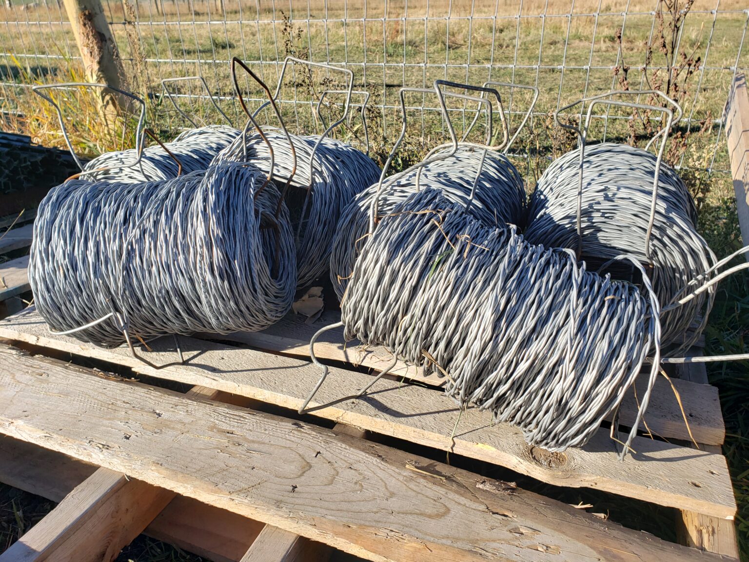 Barbed Wire & Barbless Wire – Rivers Edge Ranch